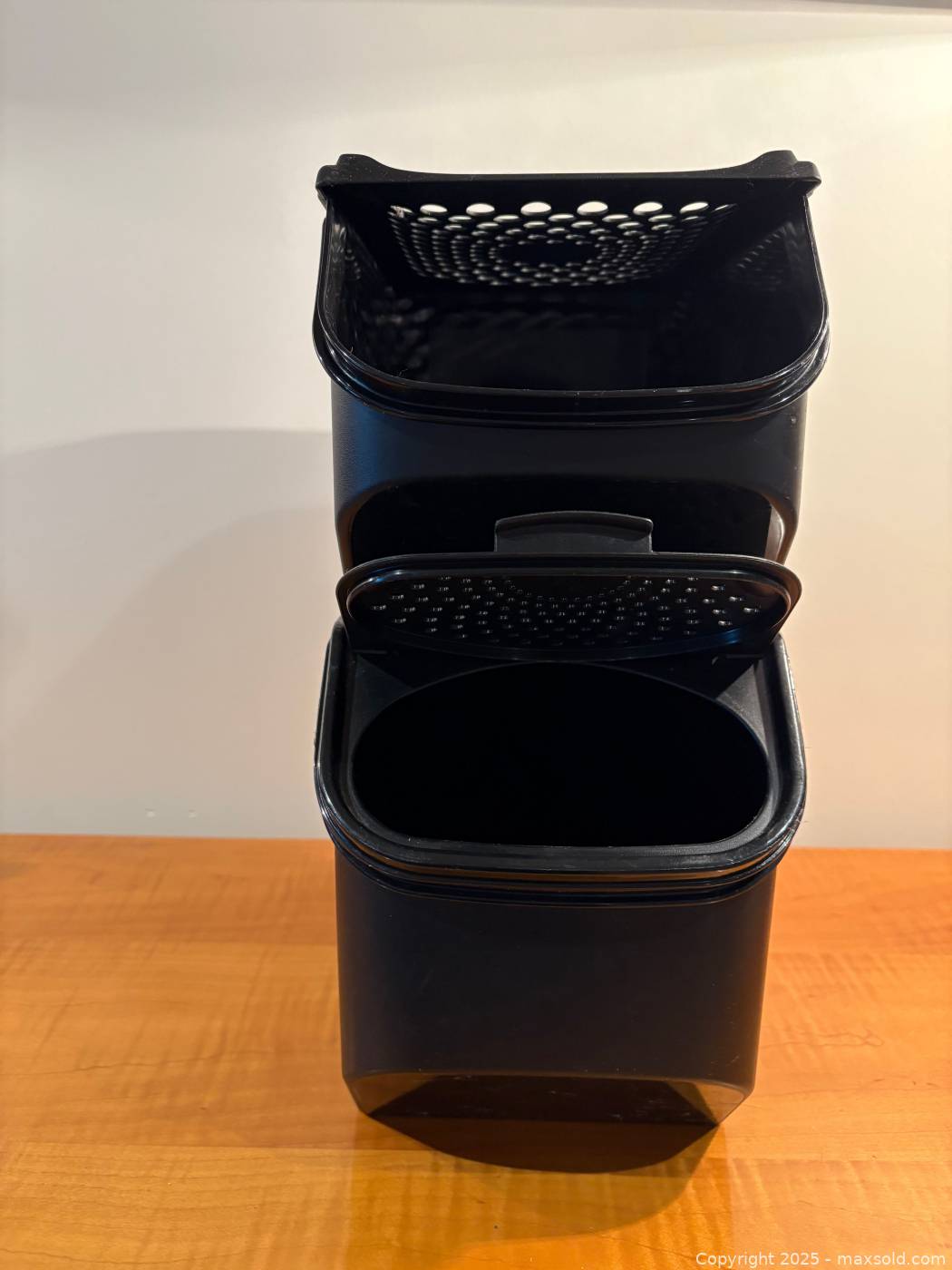 Tupperware Modular Mates potato & onion keepers | Maxsold