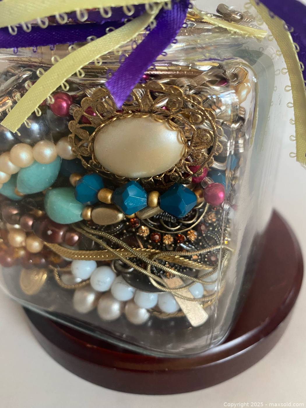 Costume and Vintage Jewelry Jar | Maxsold