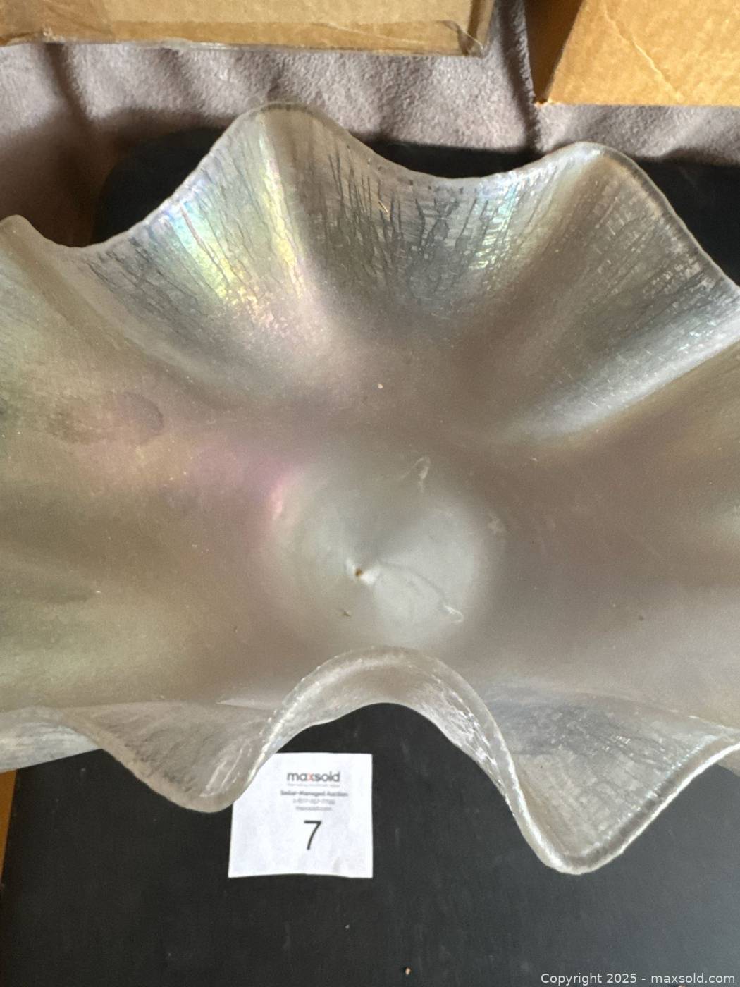 Vintage iridescent art glass fan vase | Maxsold
