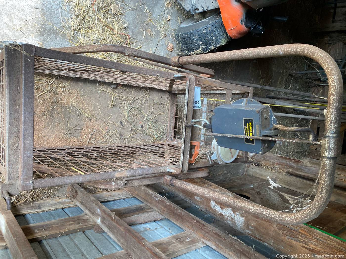 Small livestock weigh scale cage | Maxsold