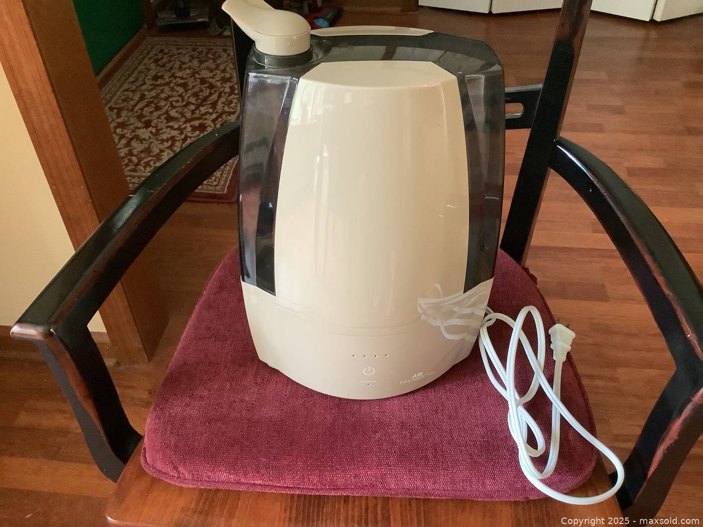 Air Innovations humidifier | Maxsold