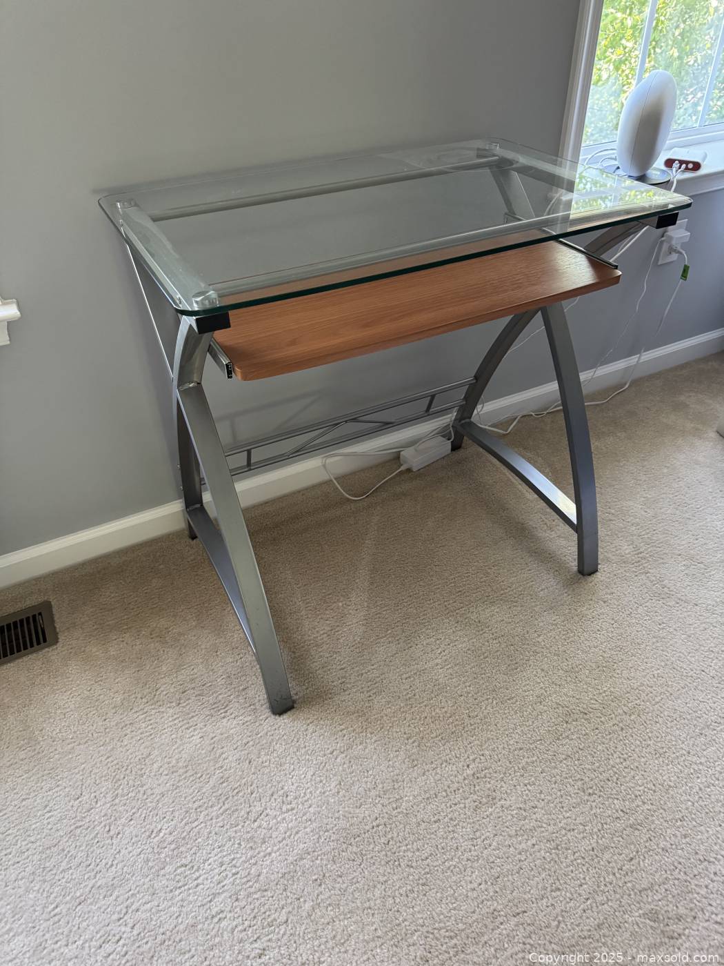 Glass Top Computer Desk | Maxsold