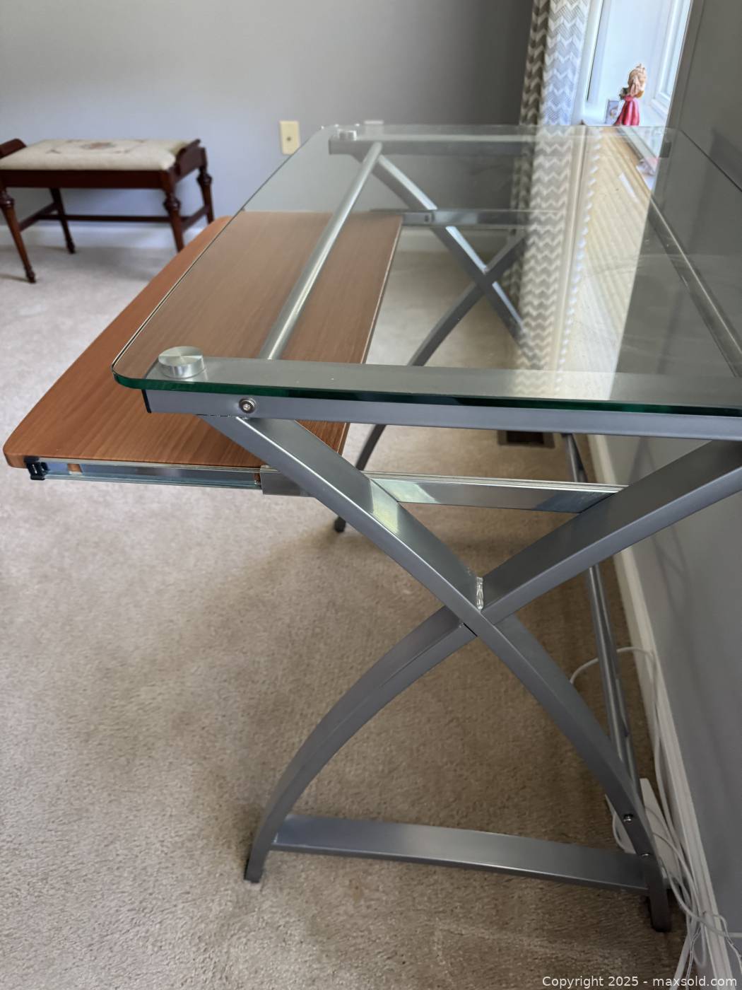 Glass Top Computer Desk | Maxsold