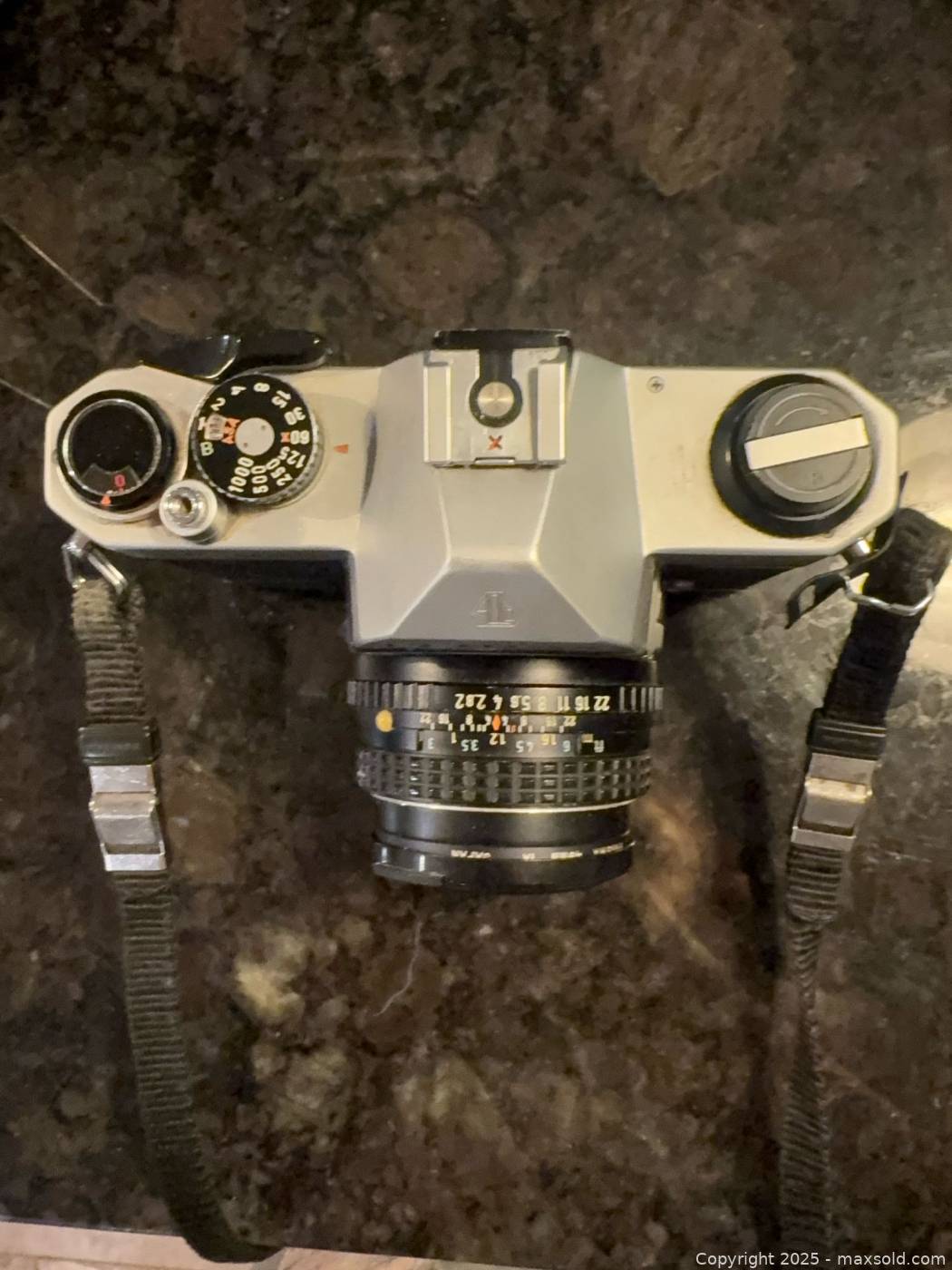 Asahi Pentax K1000 35mm SLR Camera Bundle | Maxsold