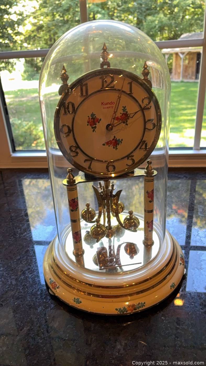 Kundo Quartz Anniversary Dome Clock And Desk Clock | Maxsold