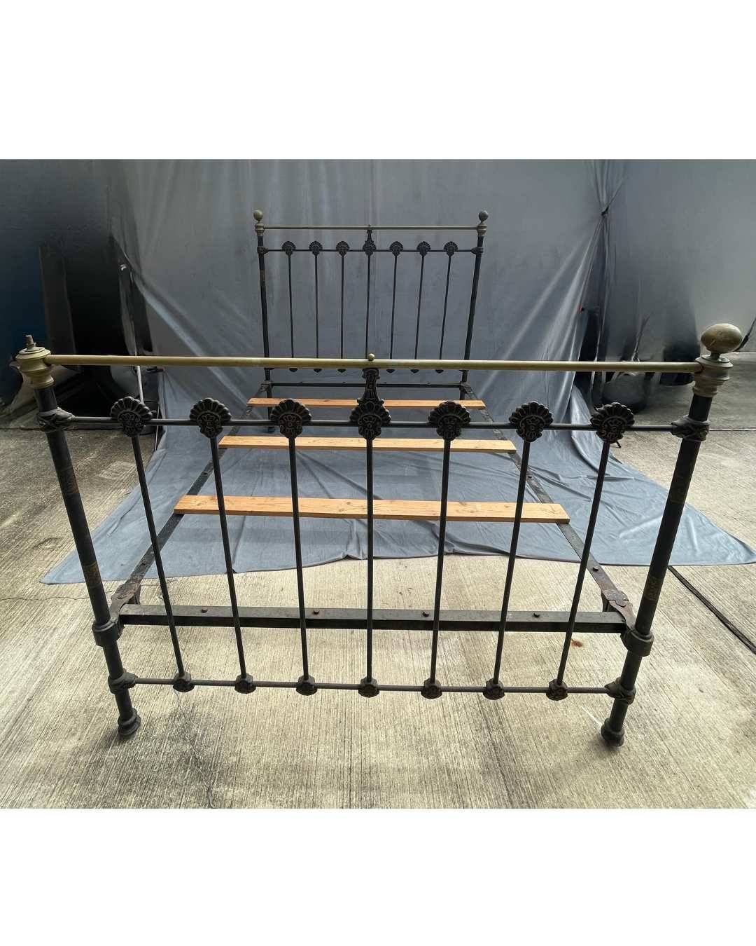 Victorian brass and iron full bed frame | Maxsold