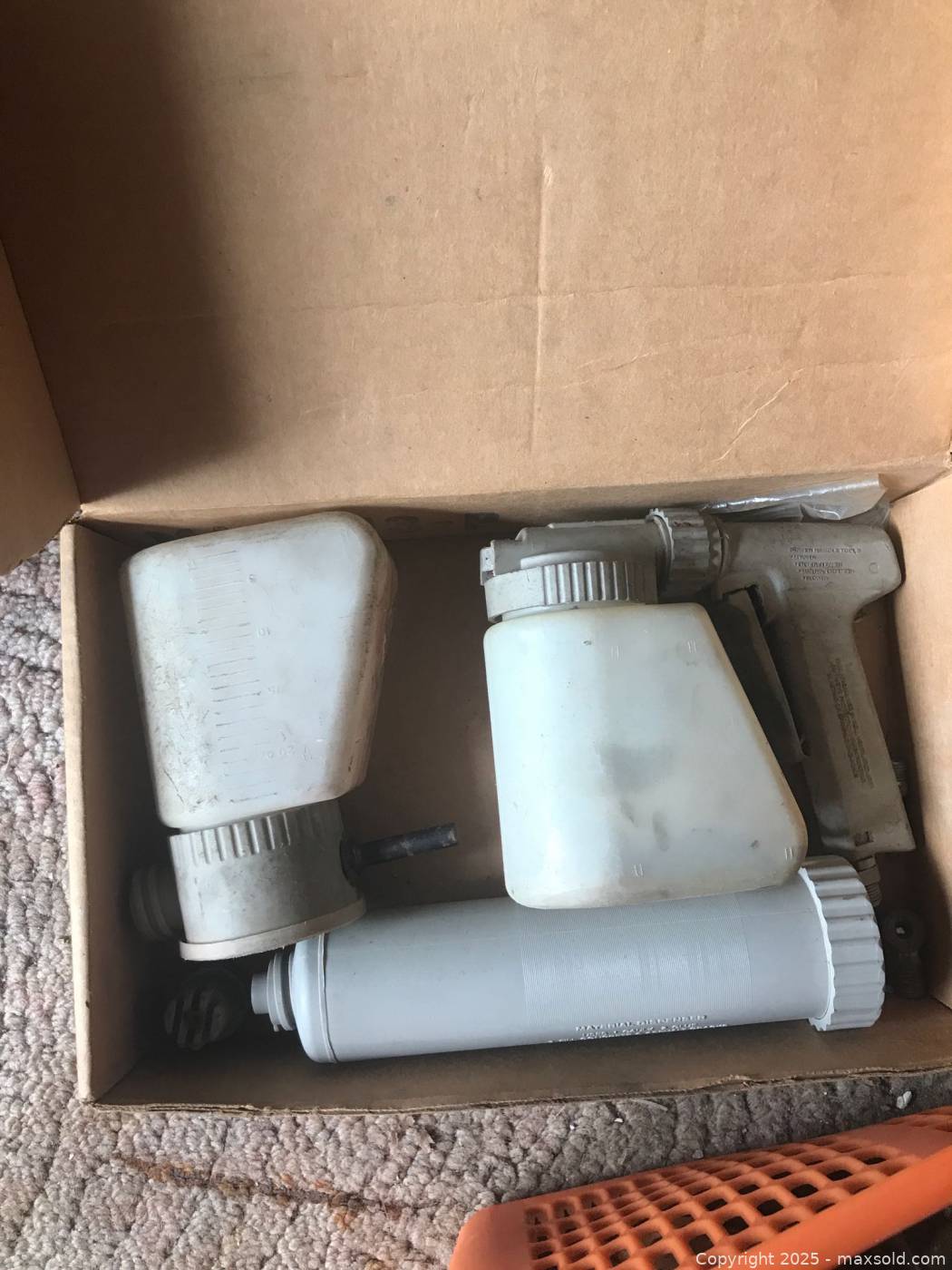 Spray Bottles and Road Reflector Flares | Maxsold