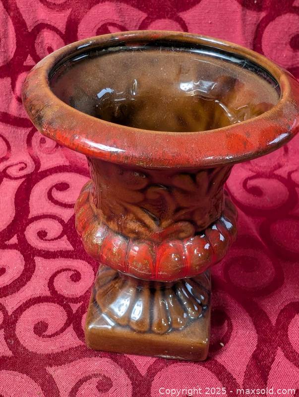 BPM red clay pottery urn decor | Maxsold