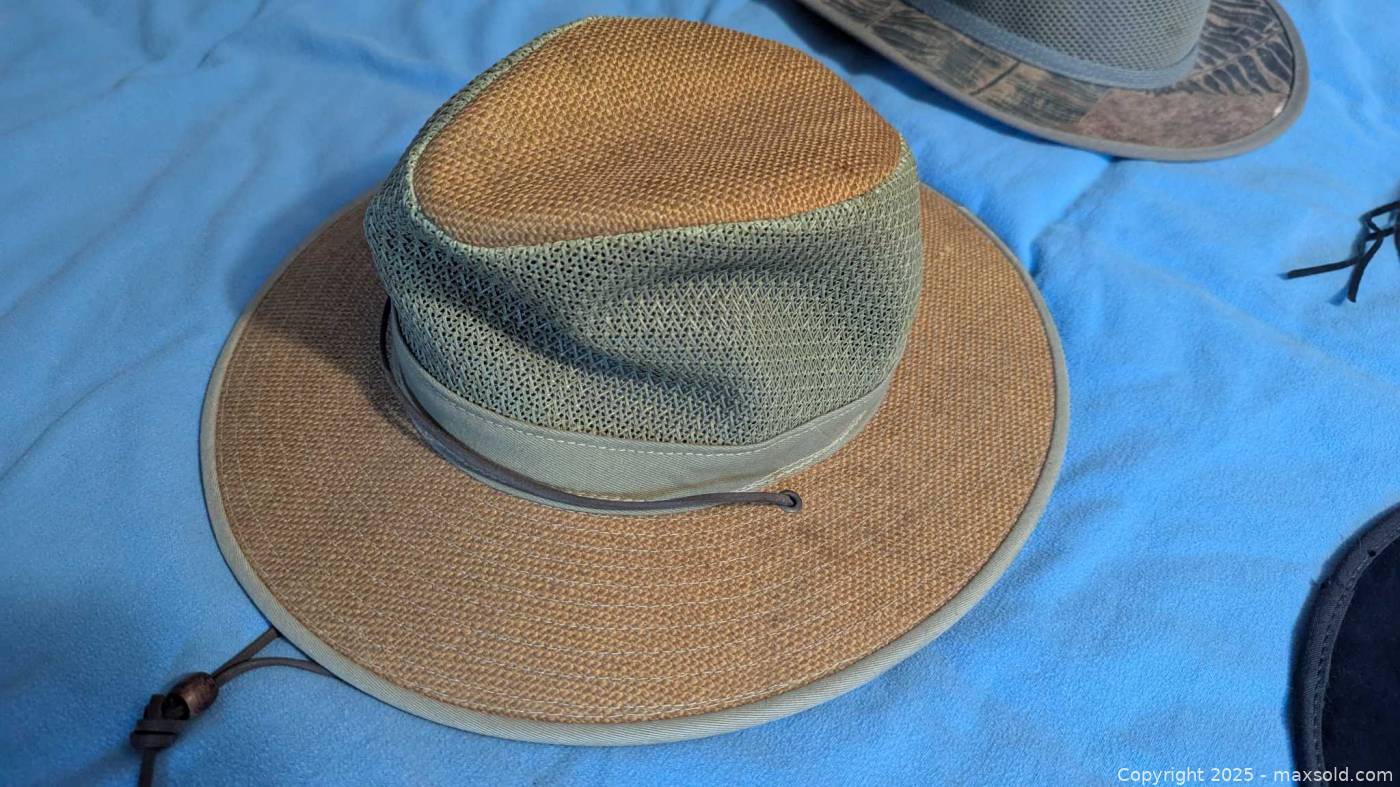 Five ventilated mesh cowboy-style hats | Maxsold