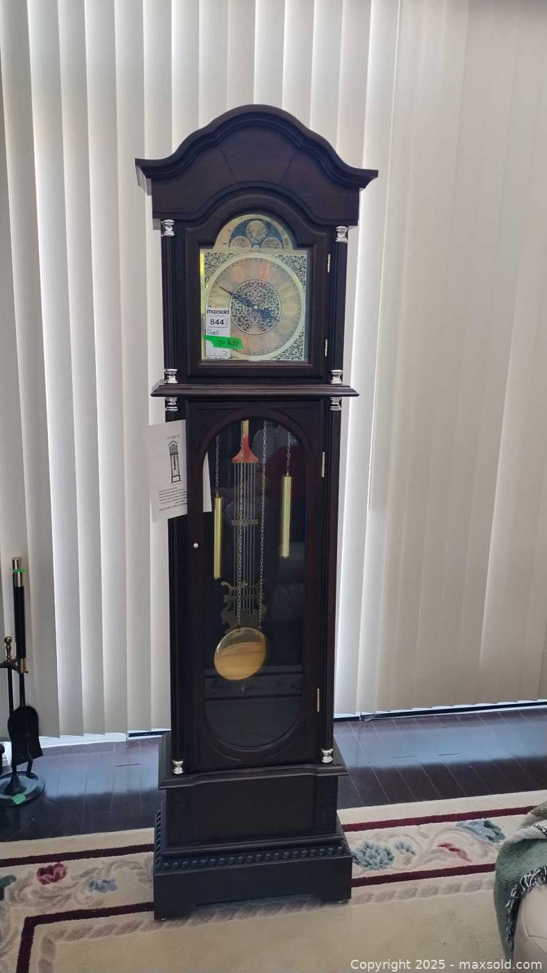Soskin & Gordon GF1003-72 Daniel Dakota Grandfather Clock | Maxsold
