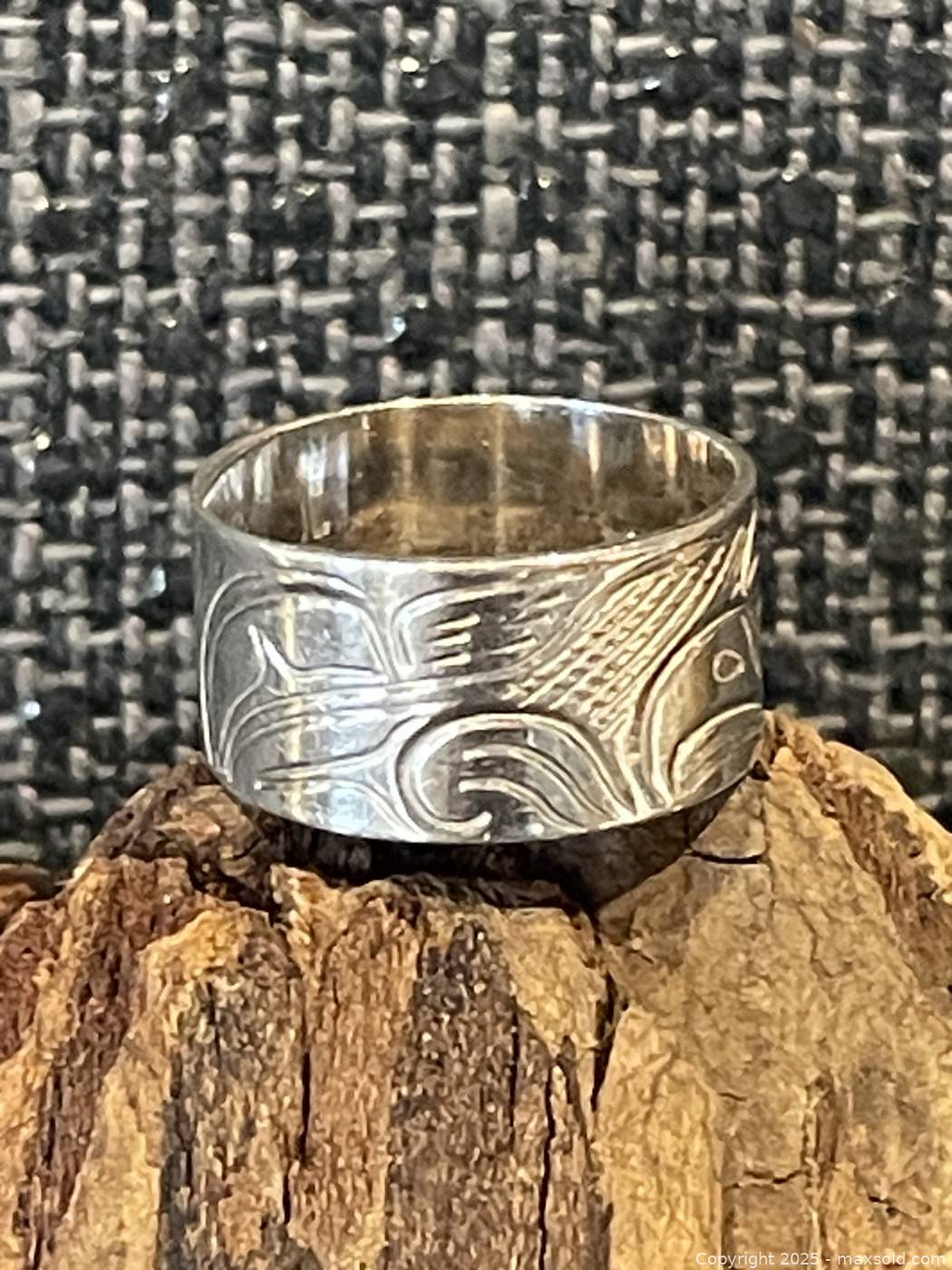 First Nations carved raven ring signed JL | Maxsold