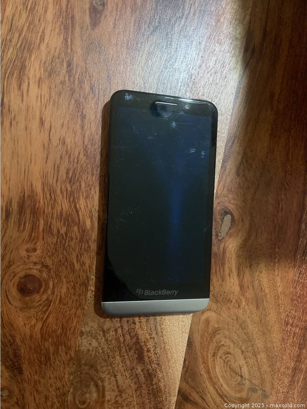 BlackBerry touchscreen smartphone | Maxsold