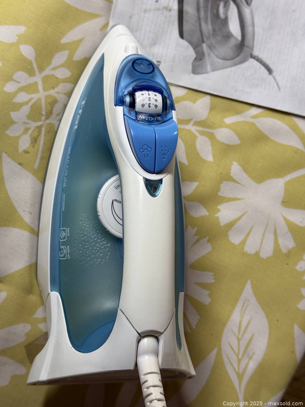 T-fal Ultraglide Diffusion Steam Iron with Manual | Maxsold