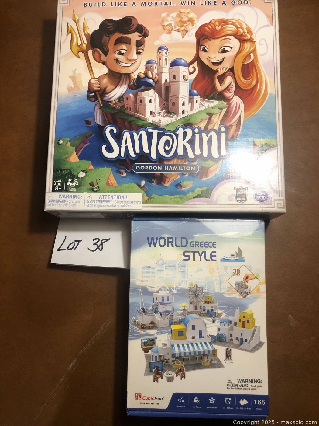 Santorini board game and Greece style 3D puzzle | Maxsold