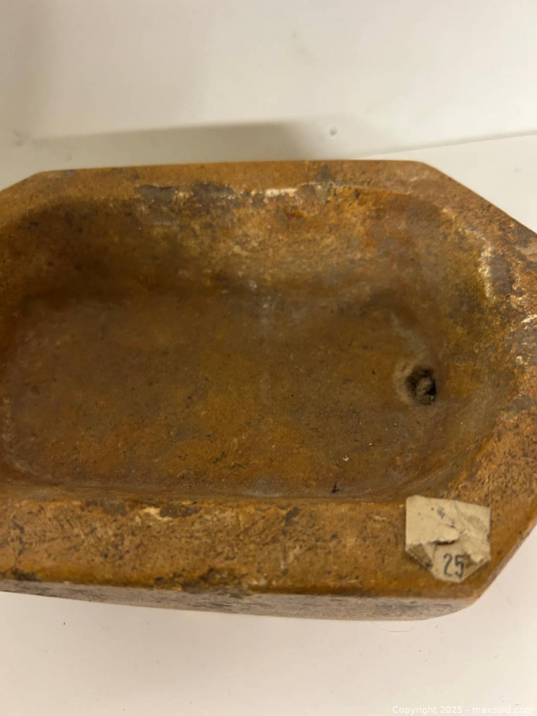 Vintage stone stone grinder basin 9.5" | Maxsold