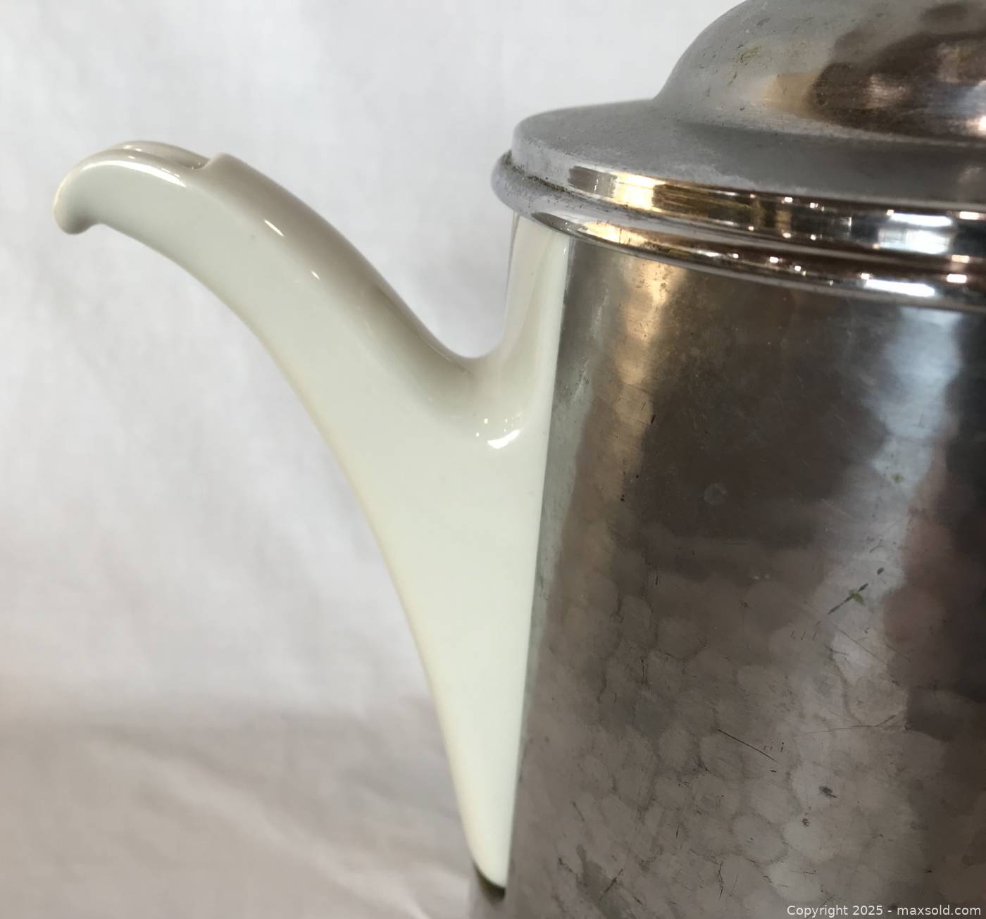 German Thermisol hammered metal coffee pot with felt-lined case | Maxsold
