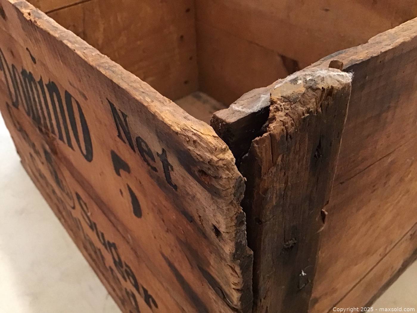 Domino Cane Sugar wooden crate | Maxsold