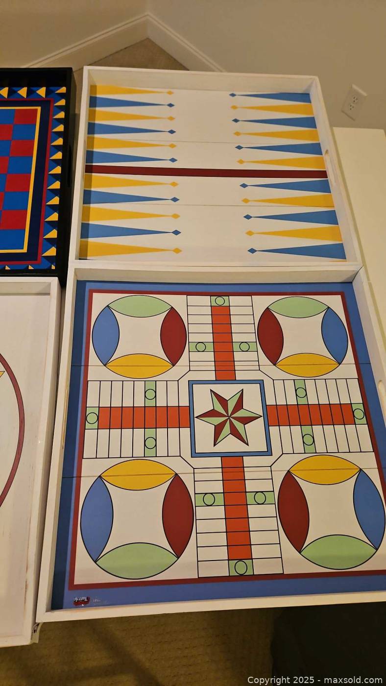 Grandinroad Wooden Multi-Game Board Set | Maxsold