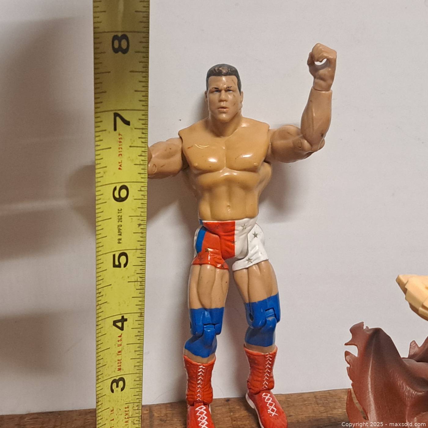 Five 7-8" articulated action figures | Maxsold