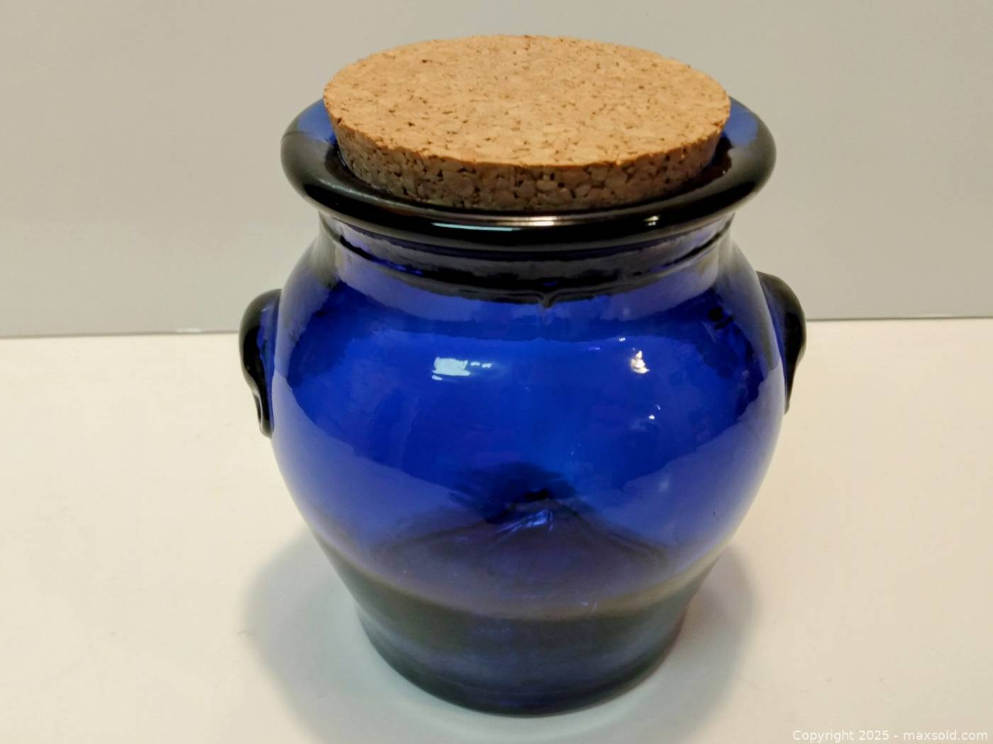 Cobalt blue glass jar with cork stopper | Maxsold