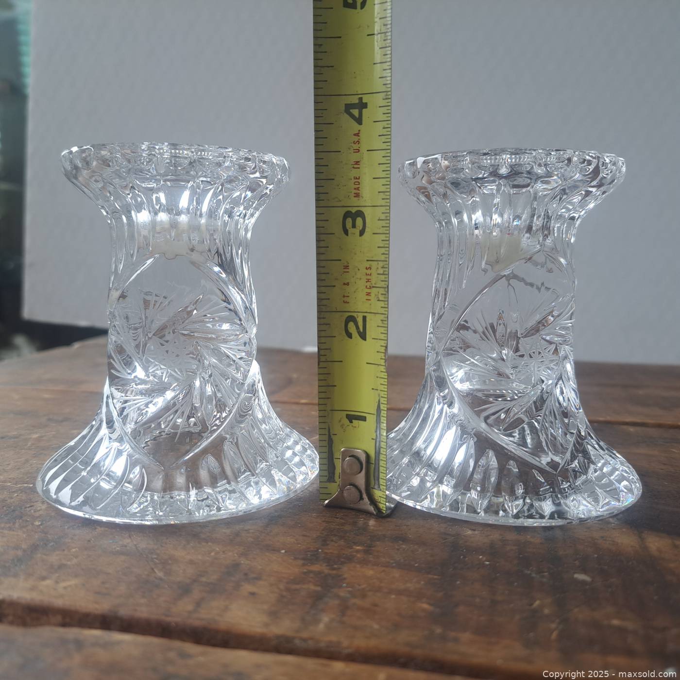 Crystal pinwheel candlestick holders pair | Maxsold