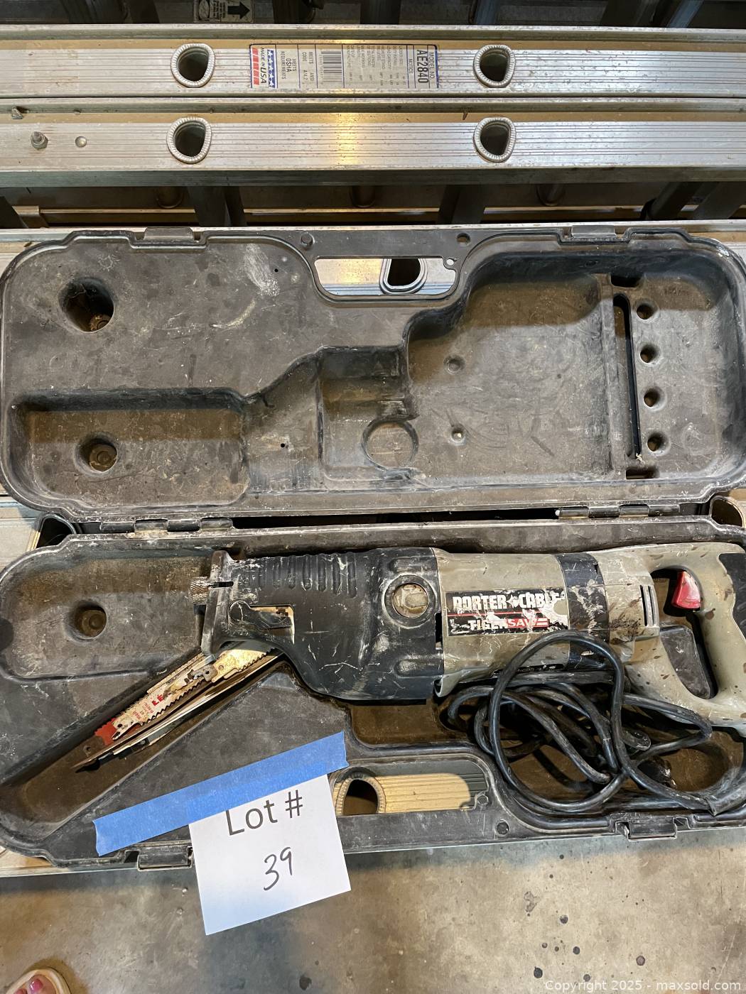 Porter-Cable Tiger Saw reciprocating saw with hard case | Maxsold