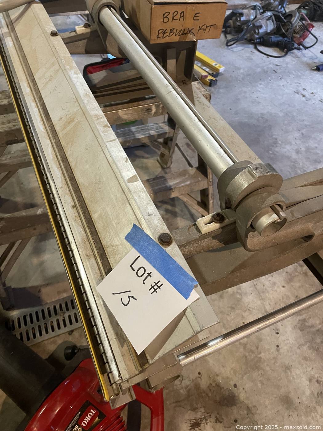 Professional metal brake 10 ft 6 in | Maxsold