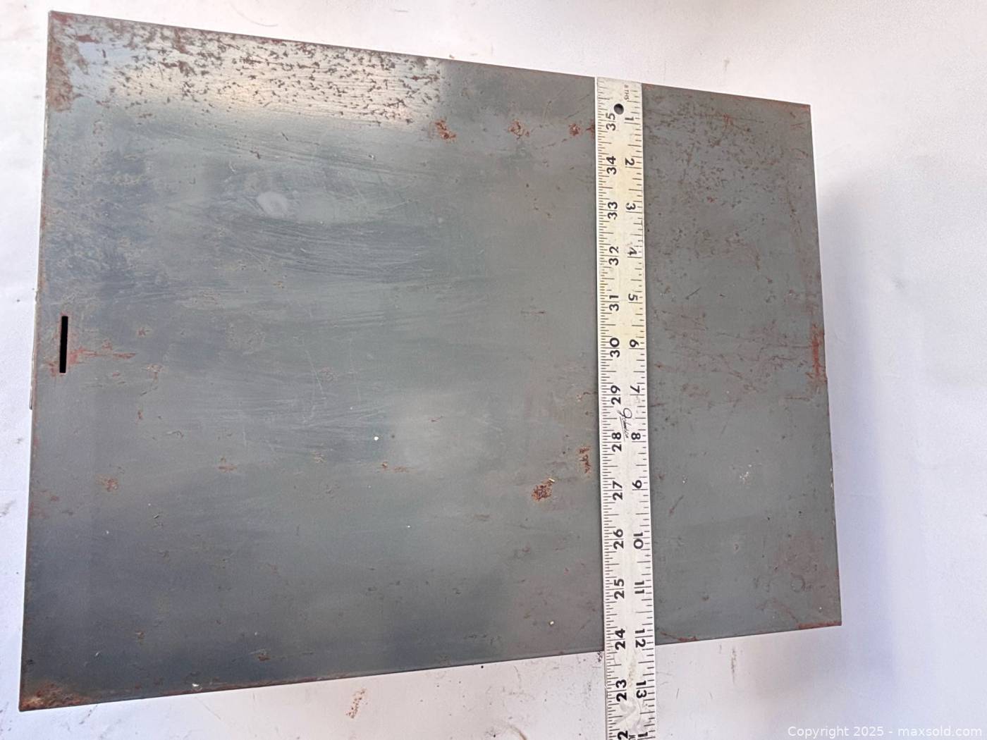 Steelmaster two-drawer metal file cabinet | Maxsold