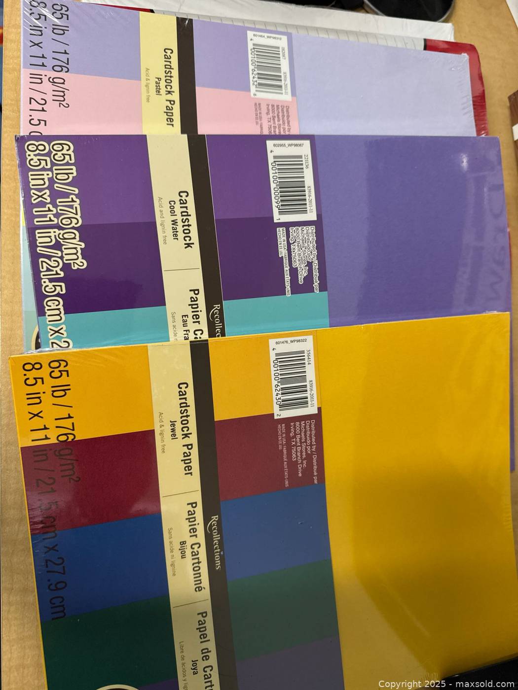 ArtMaker Complete Drawing Set & Cardstock | Maxsold