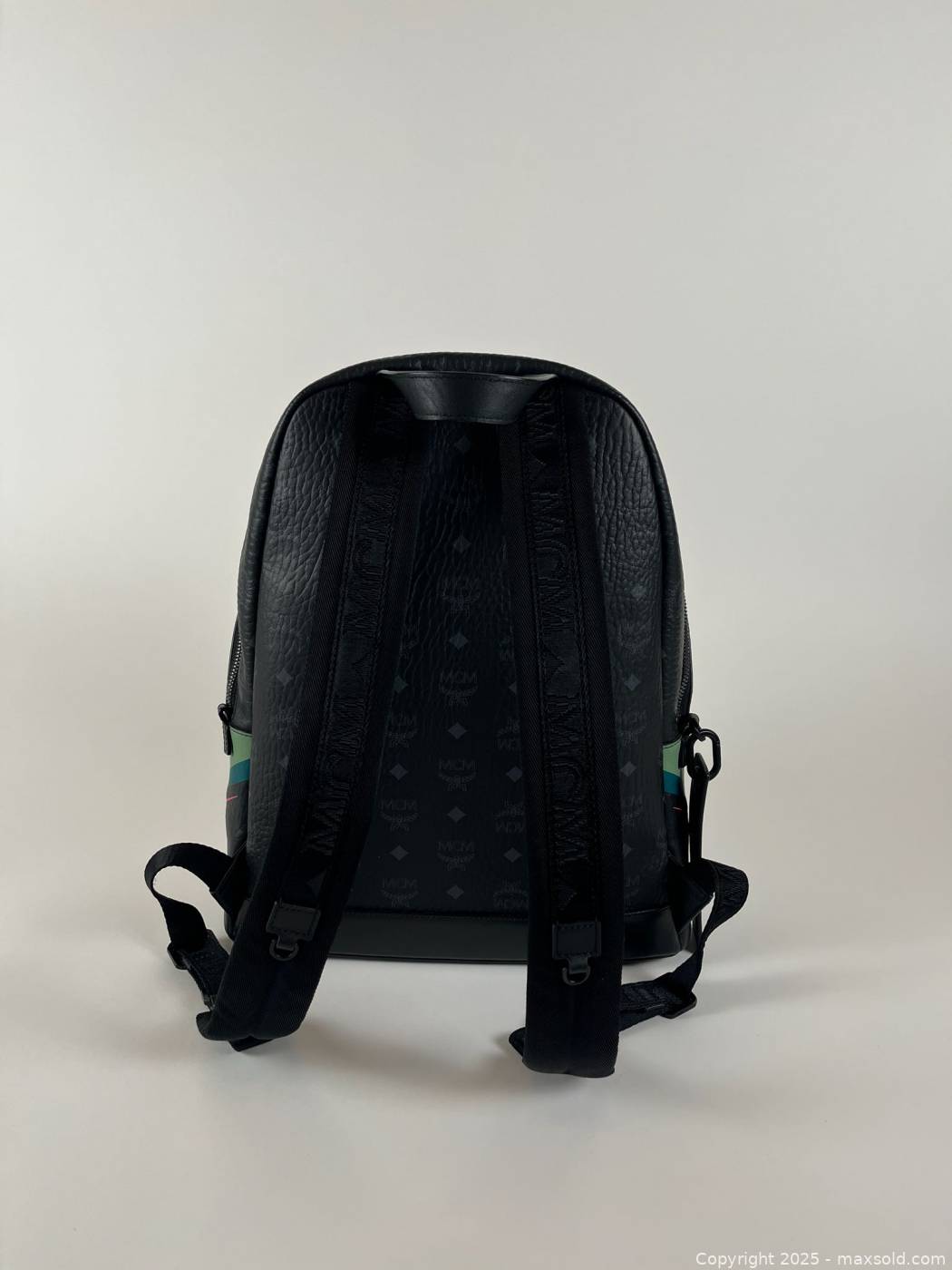 MCM MMK CAVE02 BK001 leather backpack | Maxsold