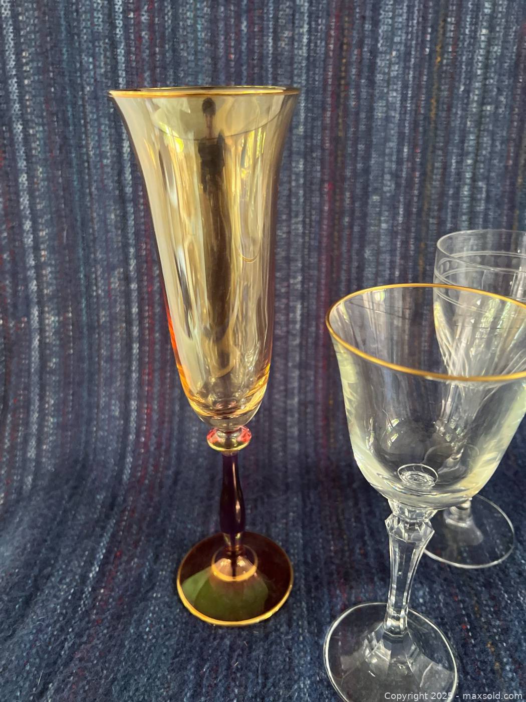 Assorted vintage stemmed bar glasses | Maxsold