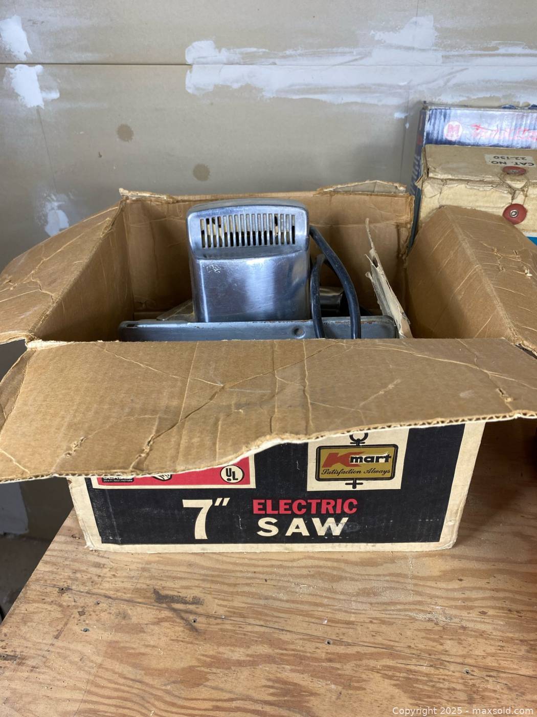 Vintage power tool and test equipment lot | Maxsold