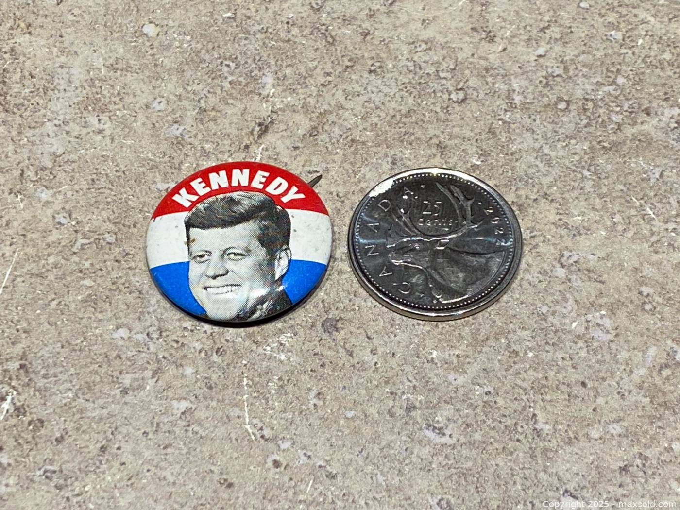 1960 John F. Kennedy campaign pinback button | Maxsold