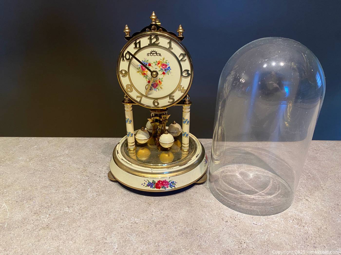 Kern Solar 400-Day Anniversary Clock | Maxsold