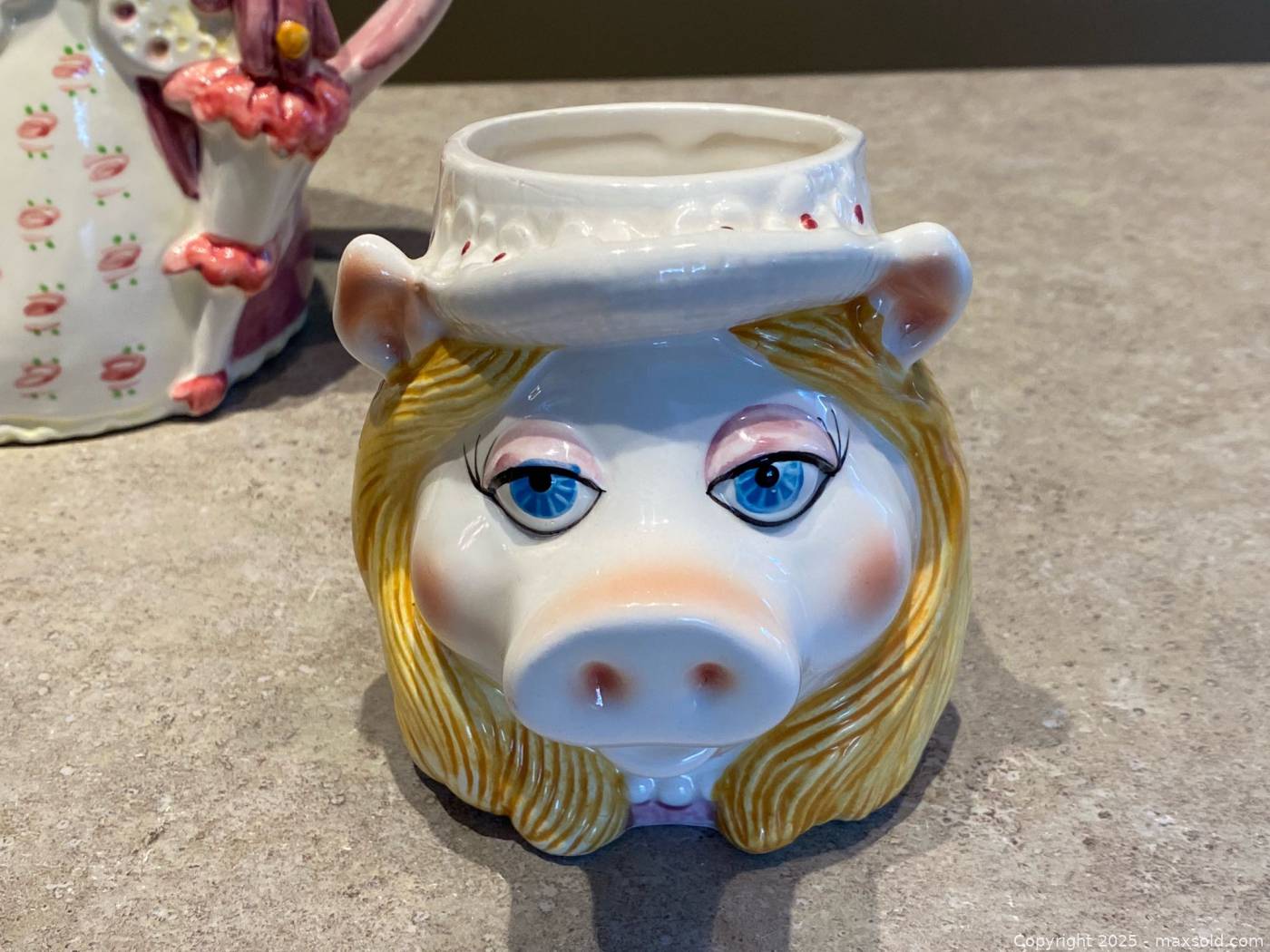 Miss Piggy Ceramic Teapot and Mug | Maxsold
