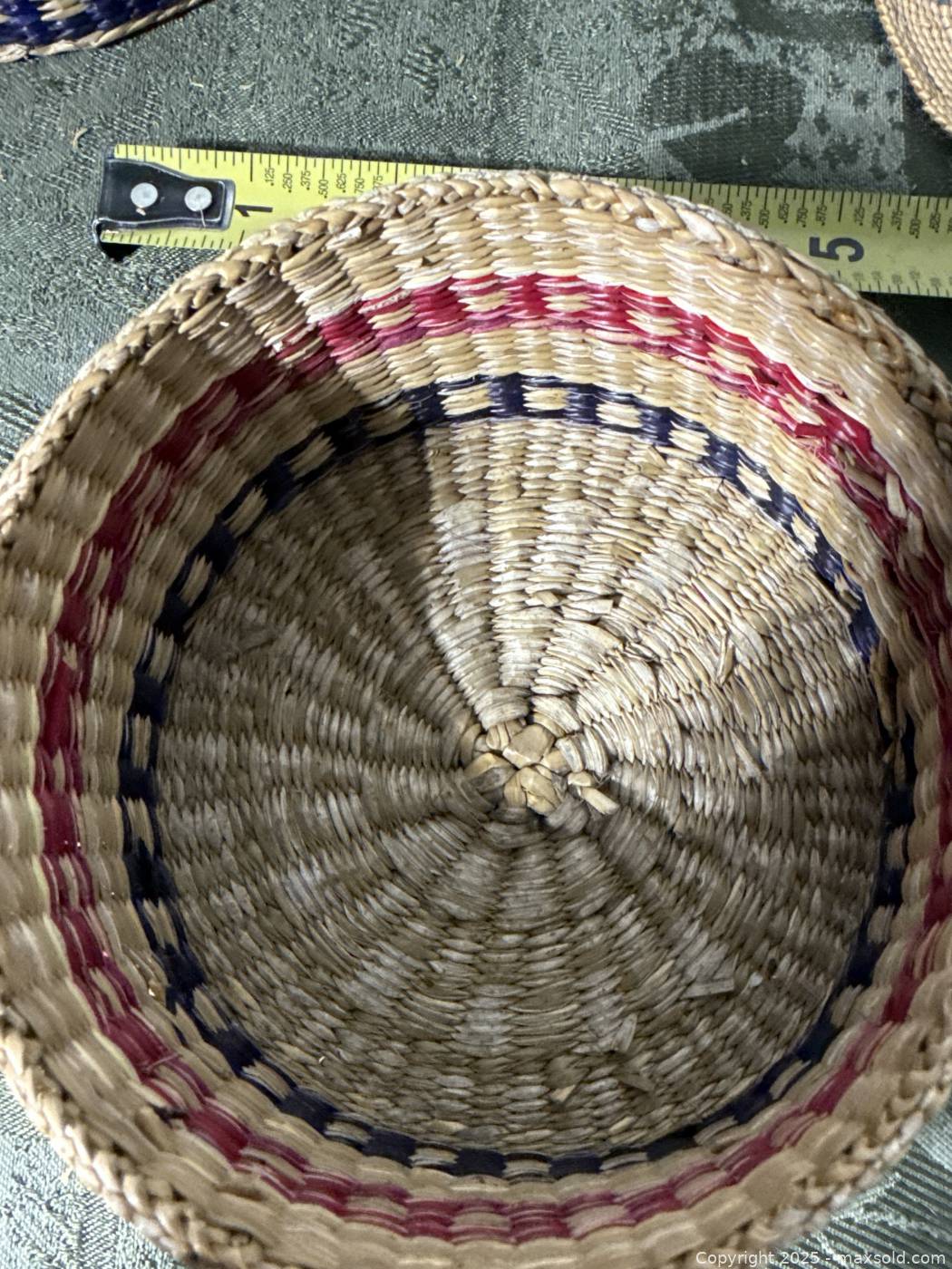 Sweetgrass coiled baskets and oval mat, 3 pieces | Maxsold