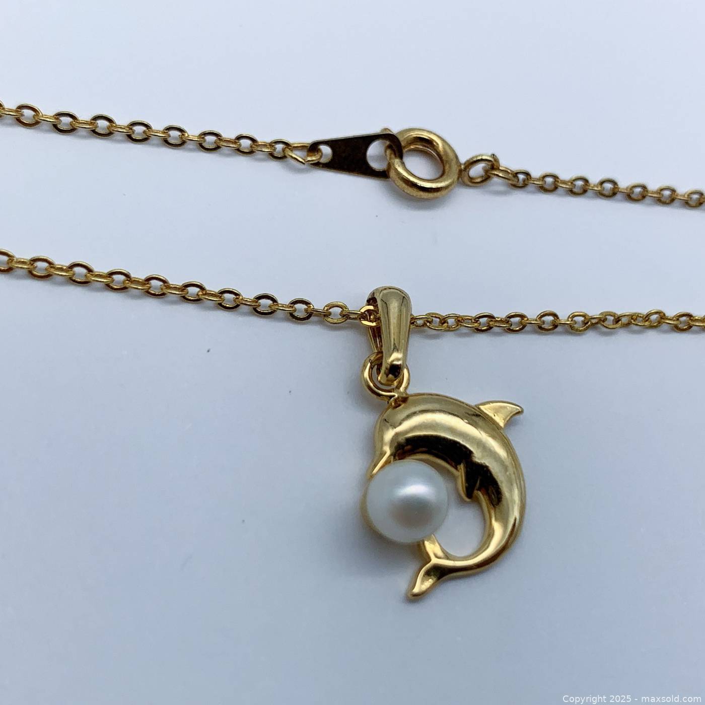 Gold-Plated Dolphin Pendant Pearl Necklace | Maxsold