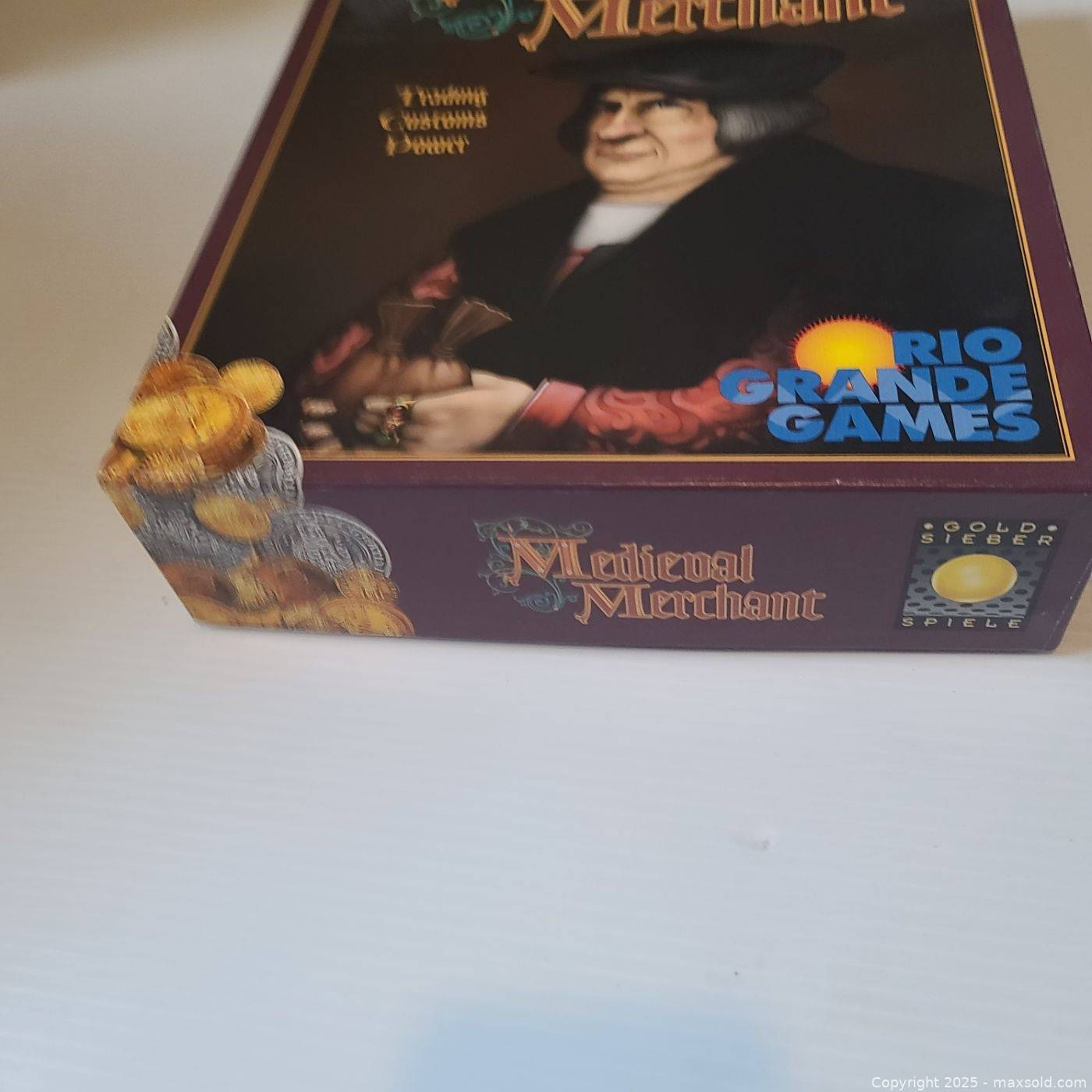 Medieval Merchant board game | Maxsold