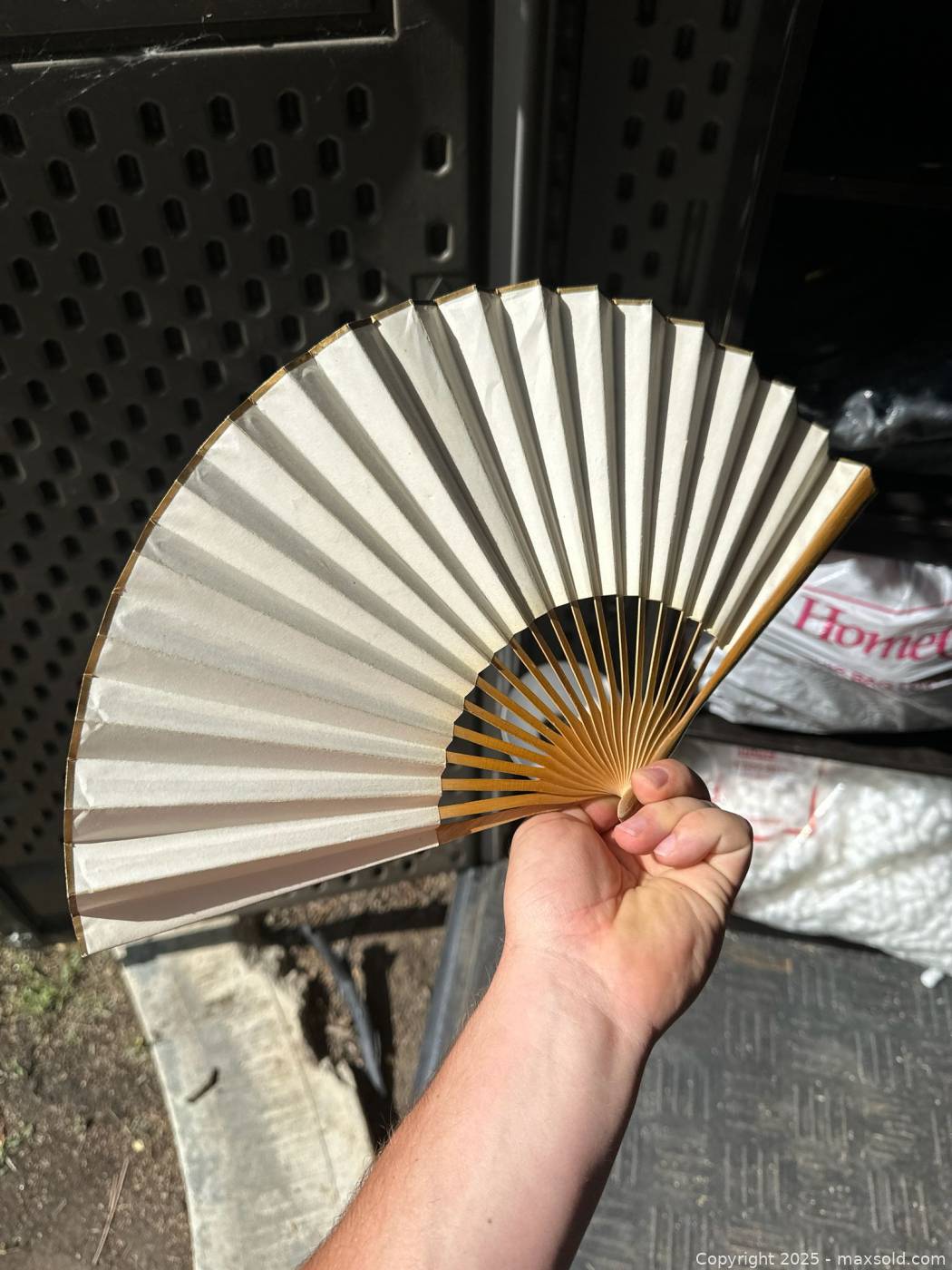 Vintage hand-painted playing card paper fan | Maxsold