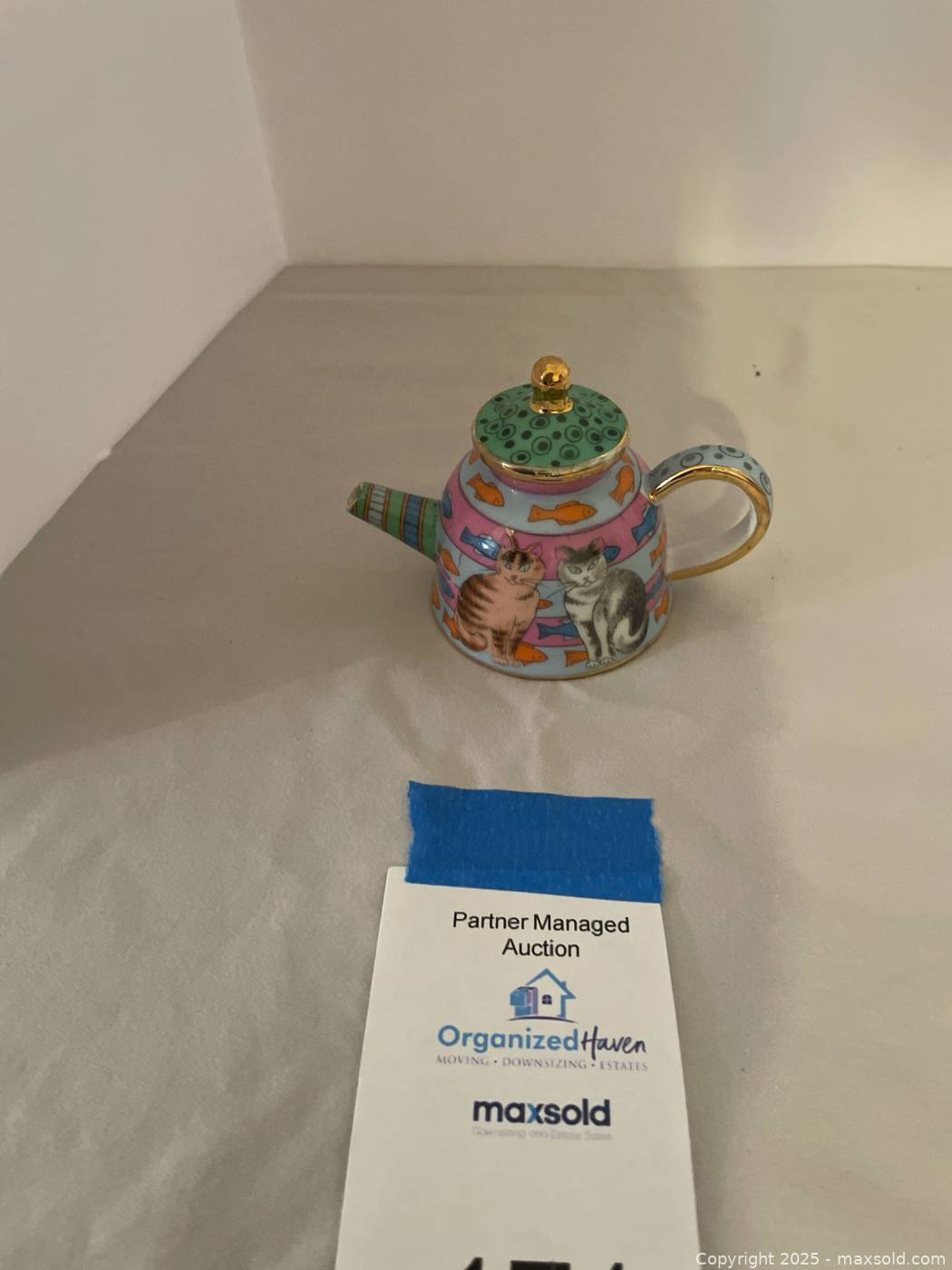 Assorted Miniature Decorative Teapots, Ceramic/Porcelain | Maxsold