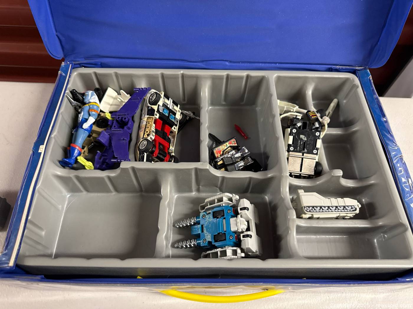 Vintage Transformers and GoBots Robot Toy Set | Maxsold