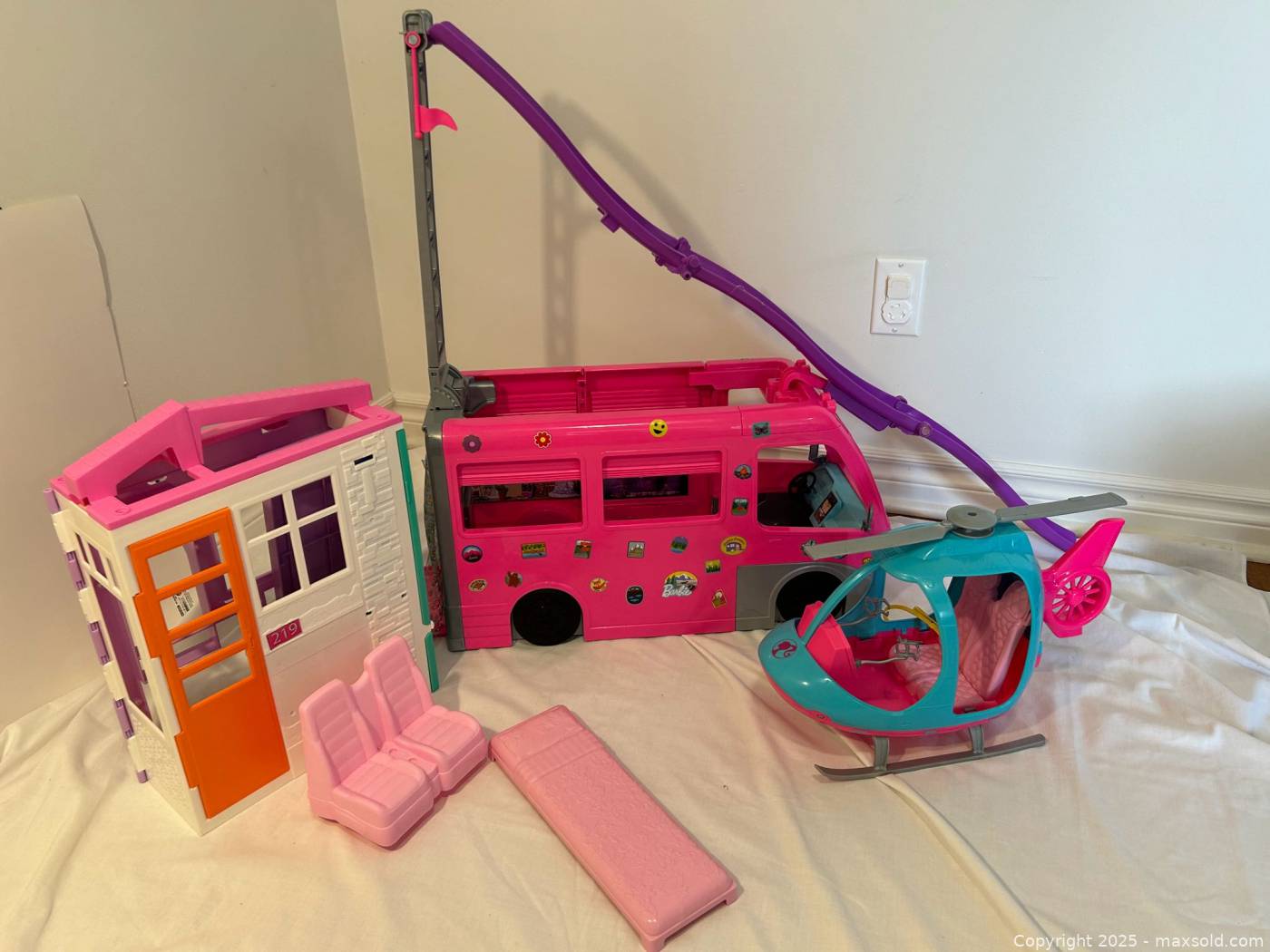 Barbie bus, helicopter, playhouse pieces & accessories | Maxsold