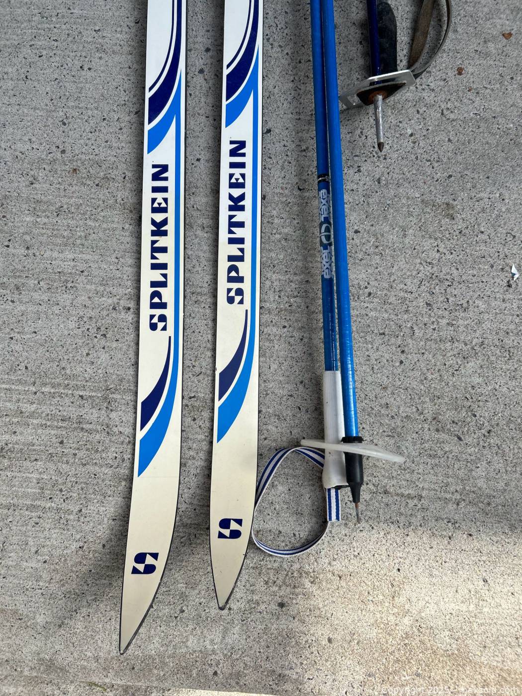 Splitkein Glider-T cross-country skis and poles | Maxsold