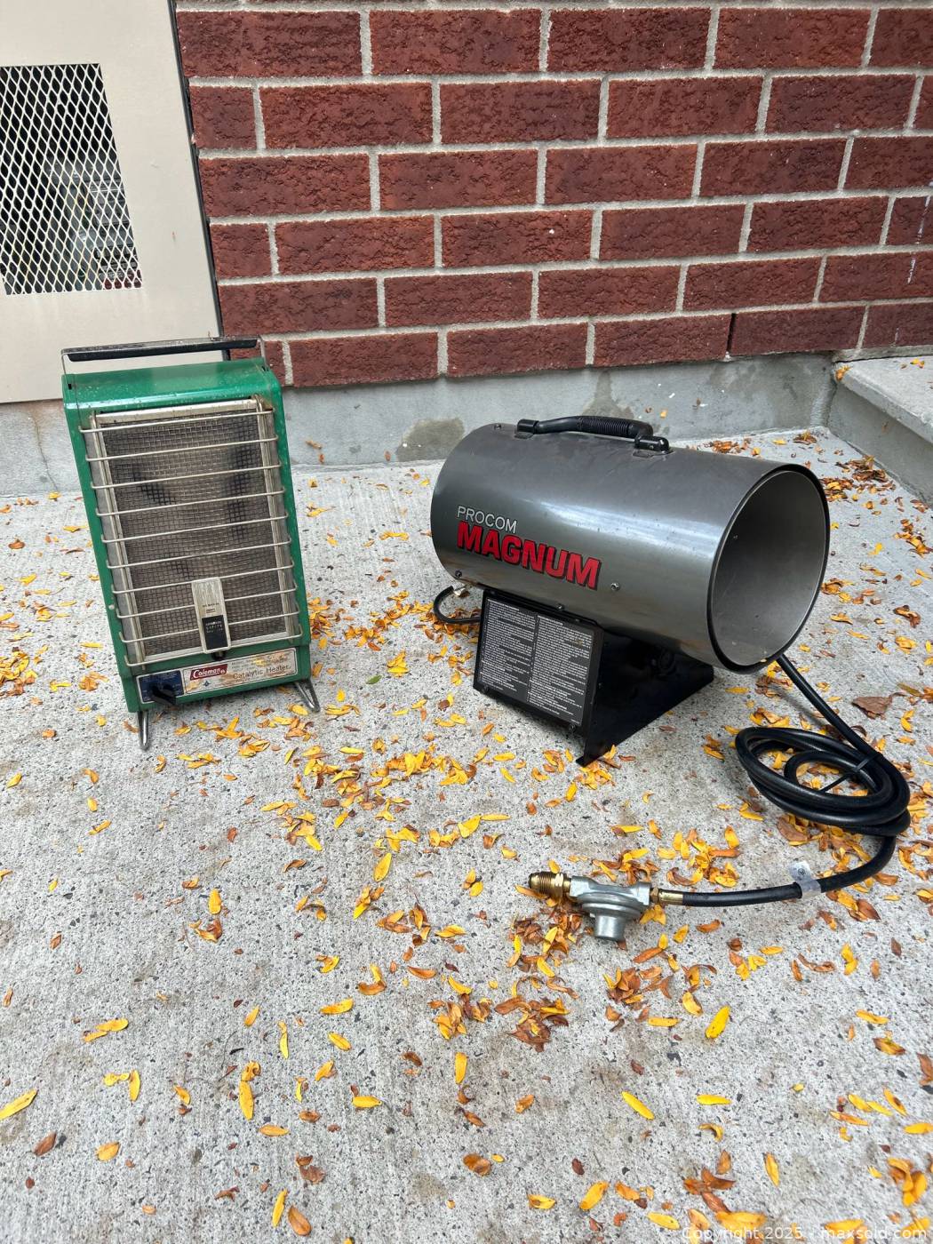 Coleman electric heater and ProCom propane forced-air heater | Maxsold