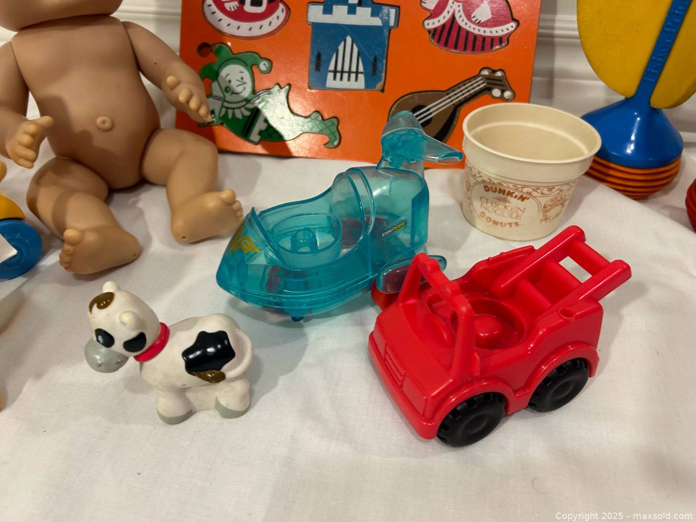Vintage mixed toy collectibles | Maxsold