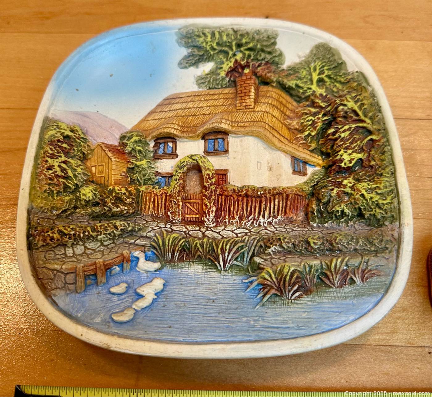 Collection of Five Cottage-Themed Decorative Items Including Lilliput ...