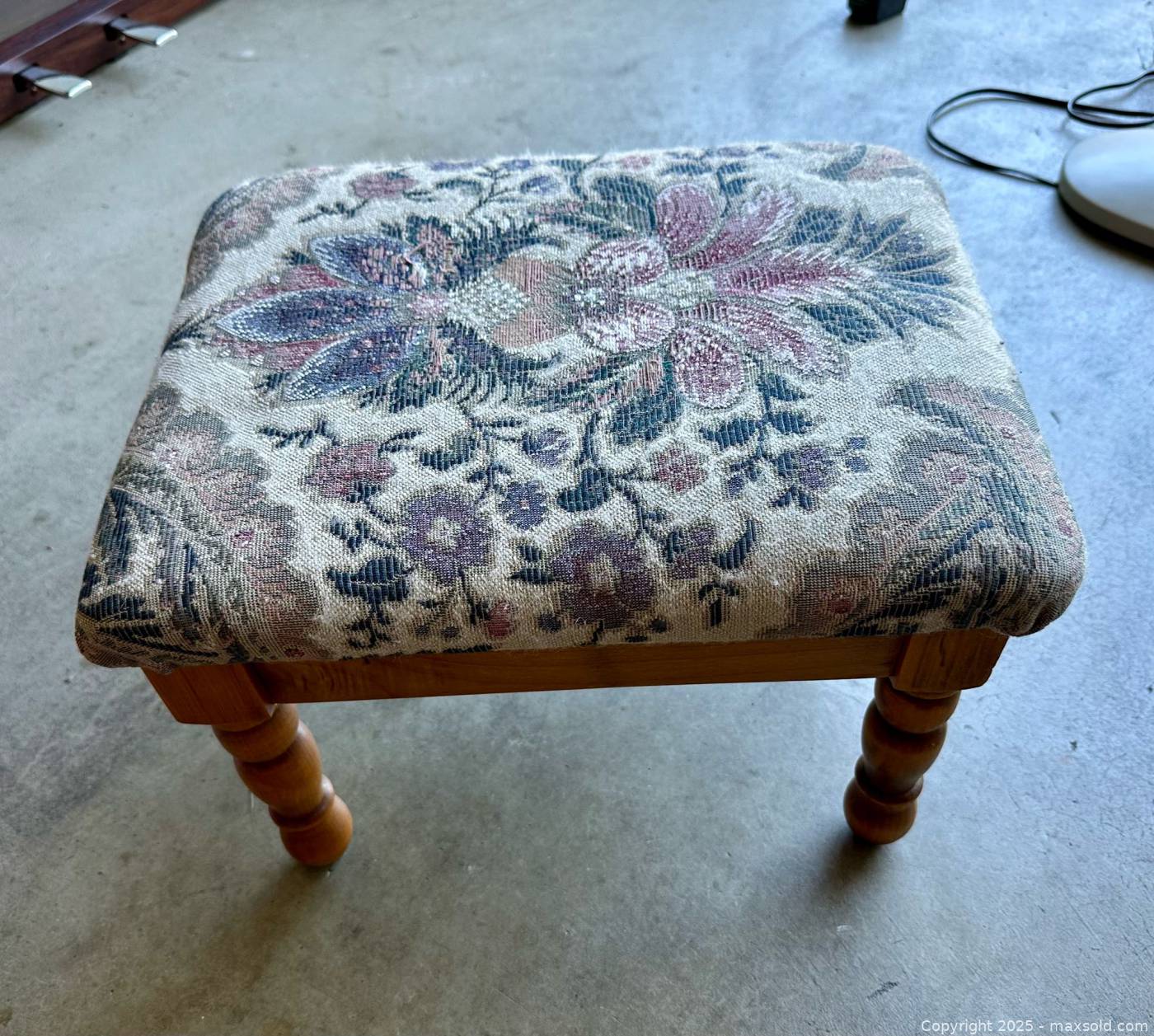 Decorative Upholstered Footstool with Turned Wood Legs | Maxsold