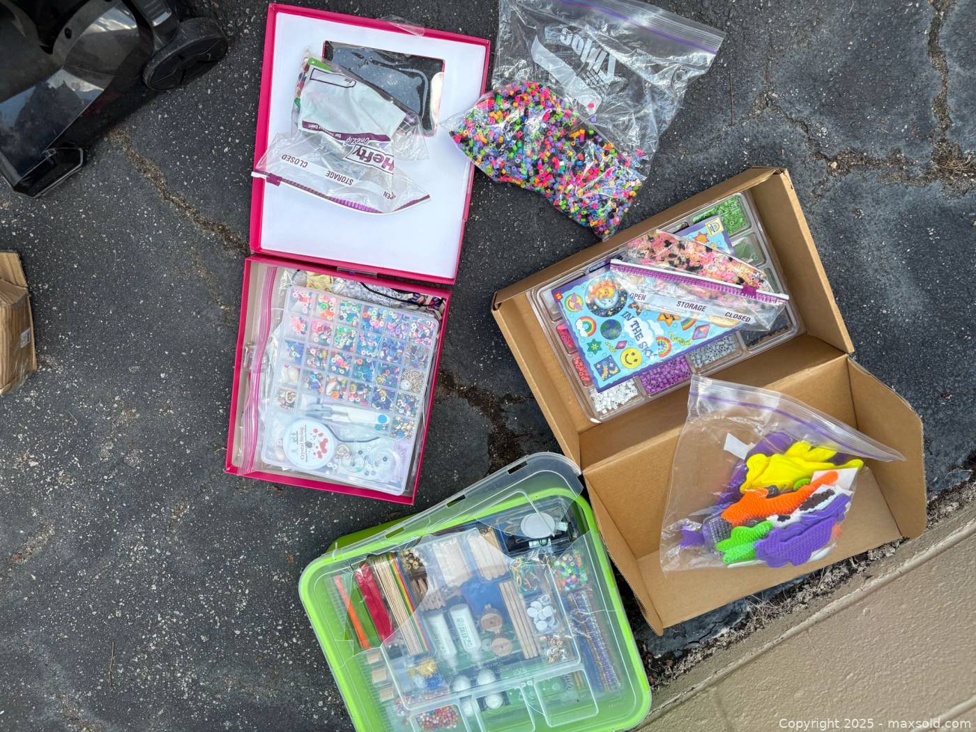 Perler fuse bead craft kit, patterns, storage | Maxsold