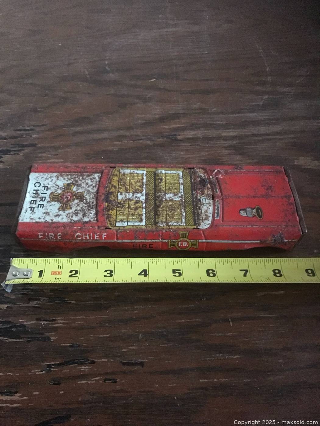 Vintage tin Fire Chief car | Maxsold