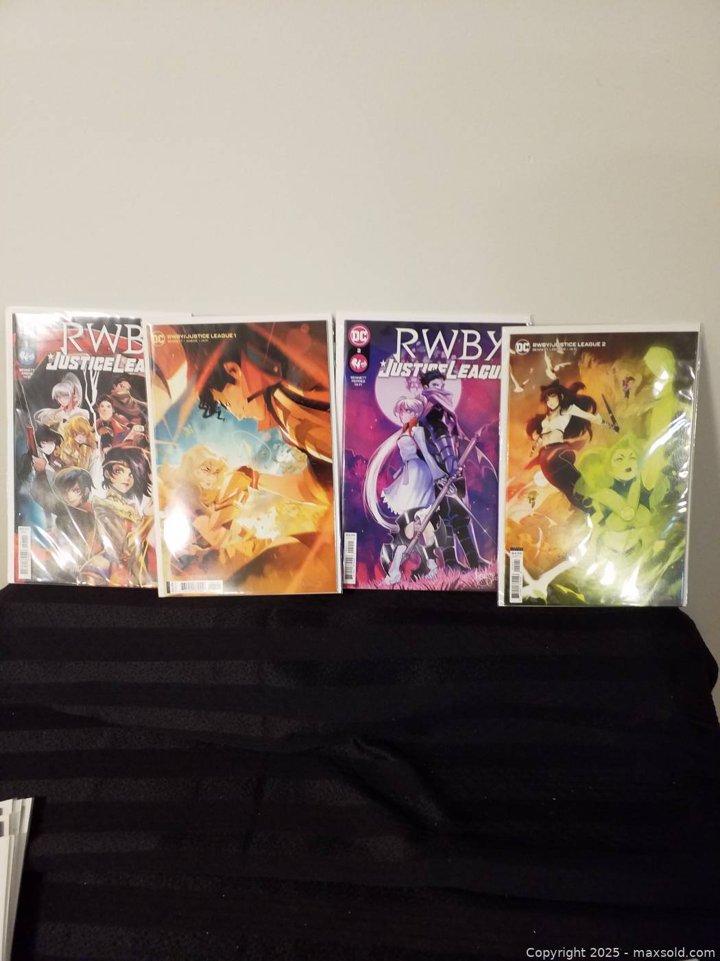RWBY/Justice League comic set issues 1-7 with variant covers | Maxsold